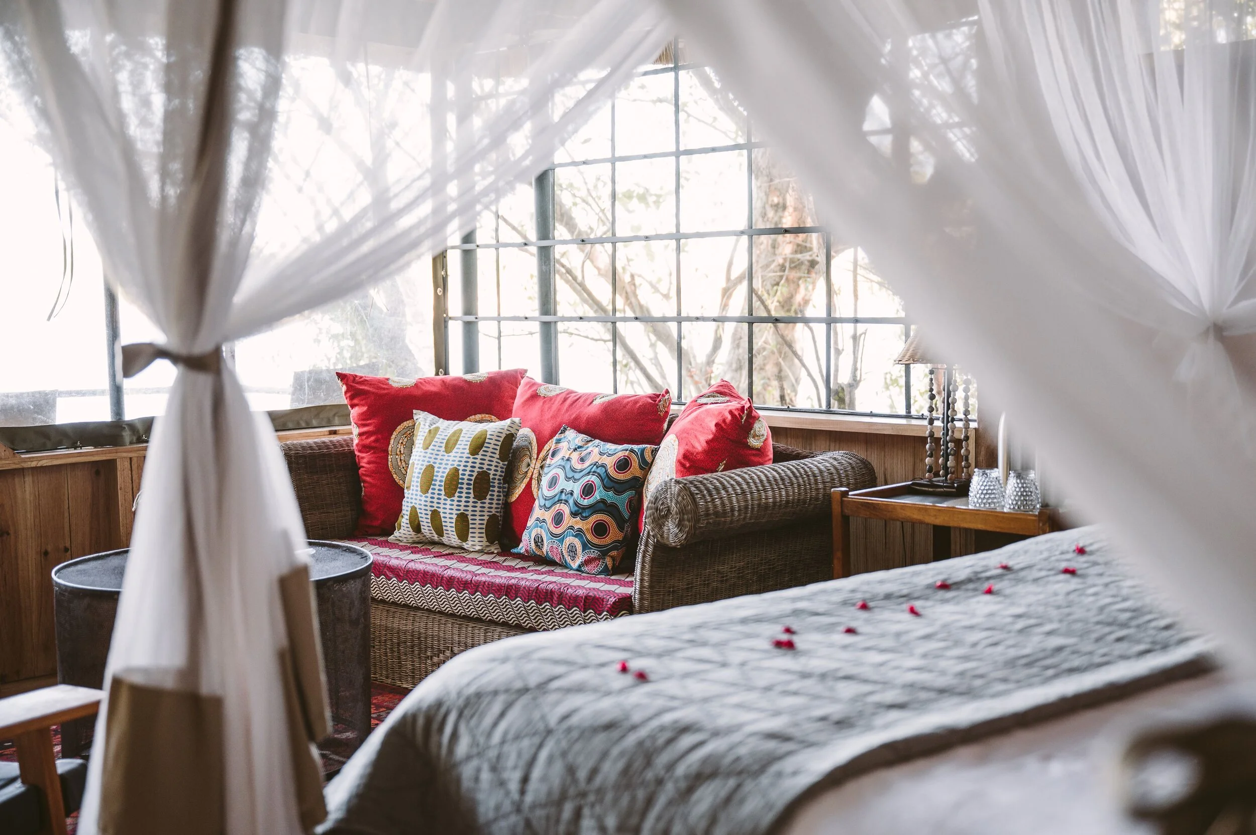 Riverside Chalets — CHUNDUKWA RIVER LODGE