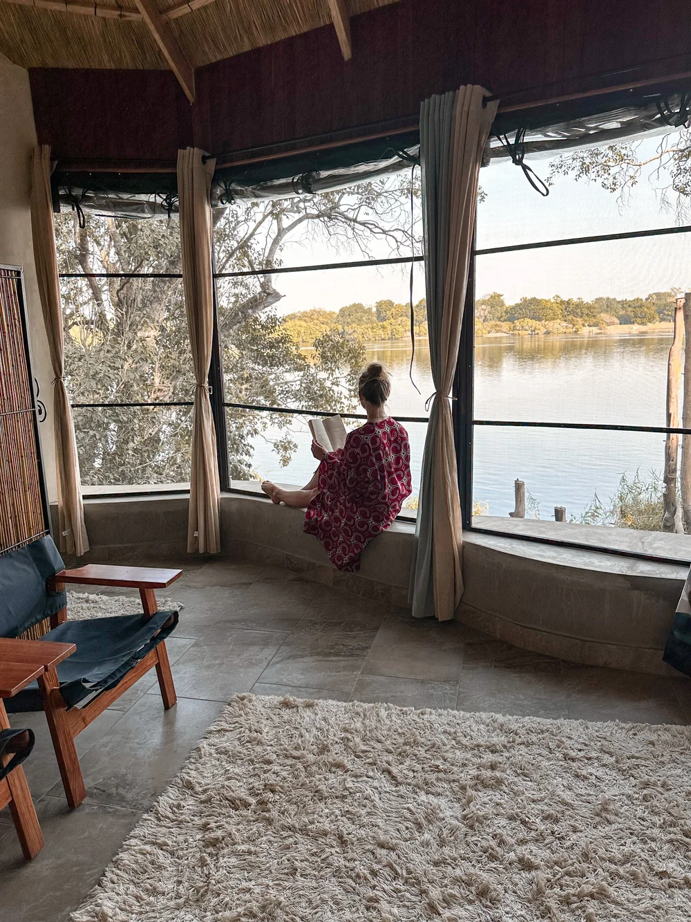 Riverside Chalets — CHUNDUKWA RIVER LODGE