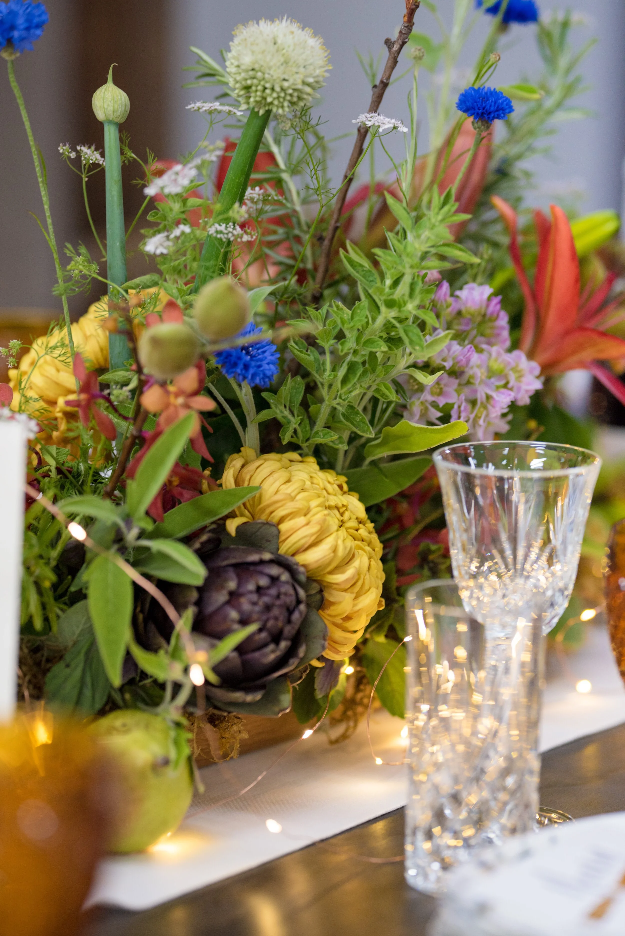 Al Fresco Dining Table Flowers — Rosewater Floral Design | Los Angeles ...