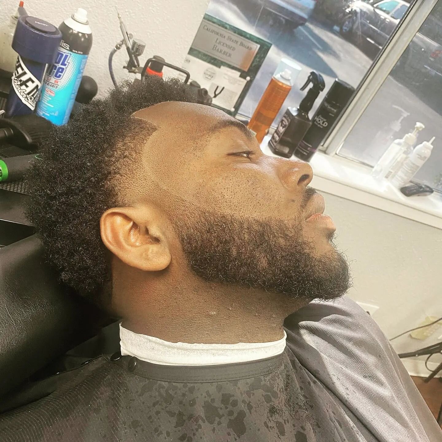 Self Made Barber Studio