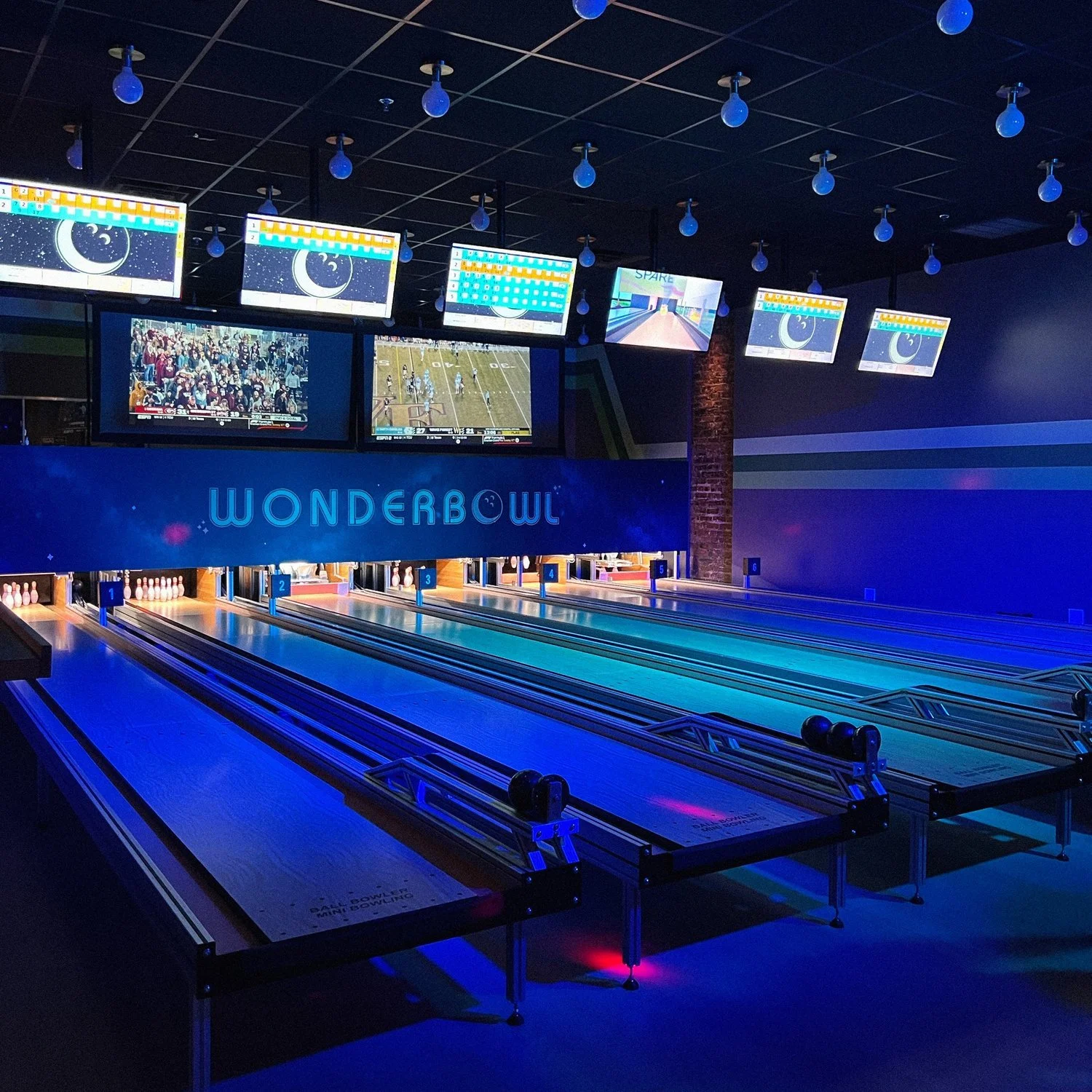 About - Blackstone Location — Bob & Willie's Wonderbowl - Omaha