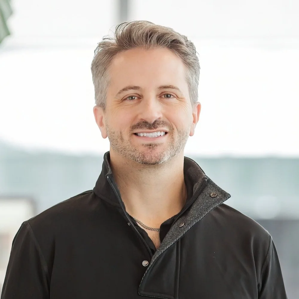 TEAM — David Wenzel Salon