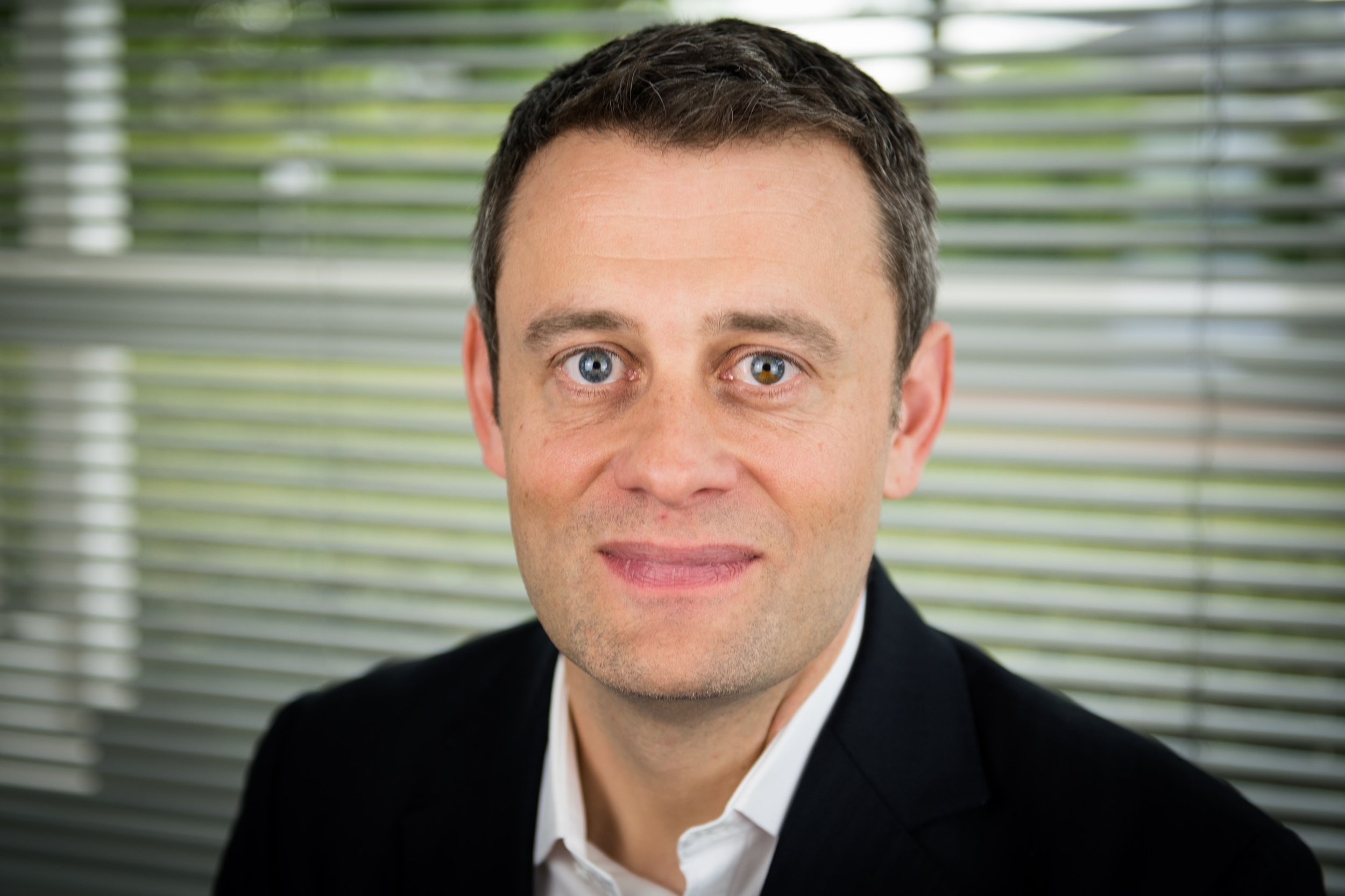 Chris Grimes-Crompton — Decisive Consulting Ltd