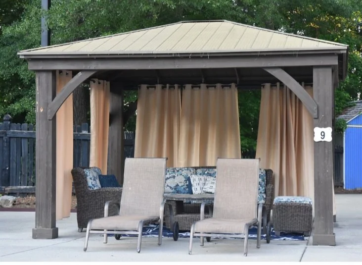 Cabana Reservations — The Club at Windward