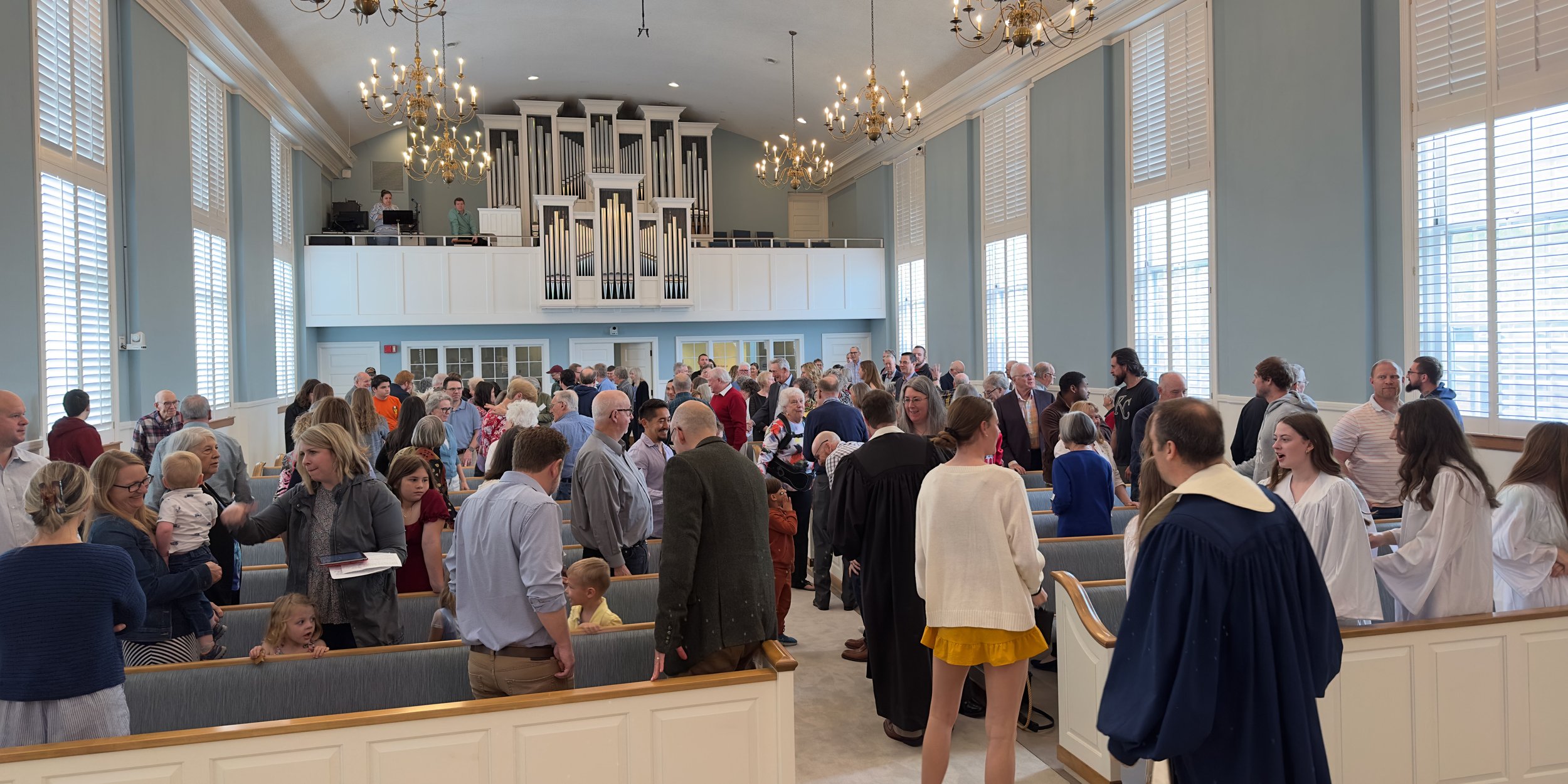 Colonial Church in Prairie Village