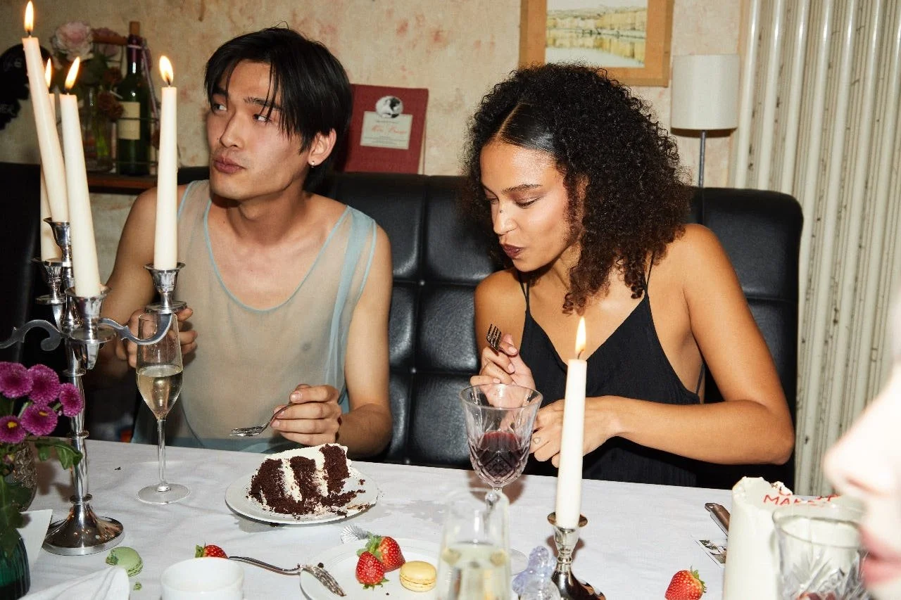 The Ultimate Guide: Navigating New Romantic Relationships with Ease