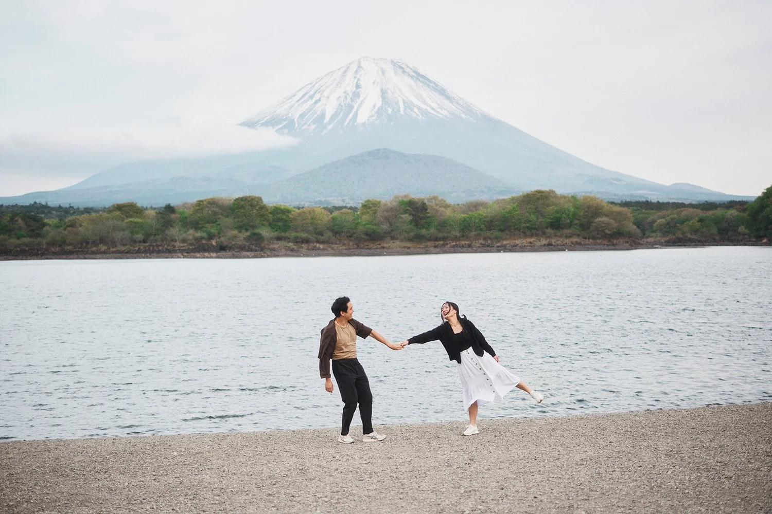 A Proposal Among Mt. Fuji Views and Pink Blossom Dreams — Thierry Gibralta