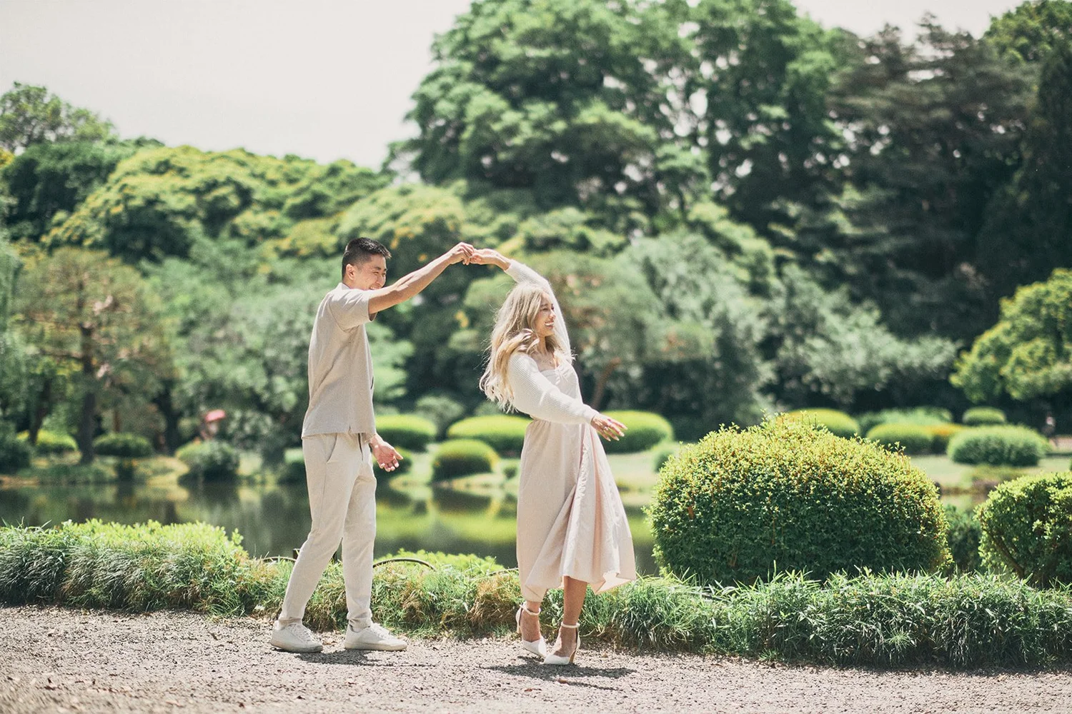 A Tokyo Surprise Proposal + Street Photoshoot in Shinjuku — FUN Creative
