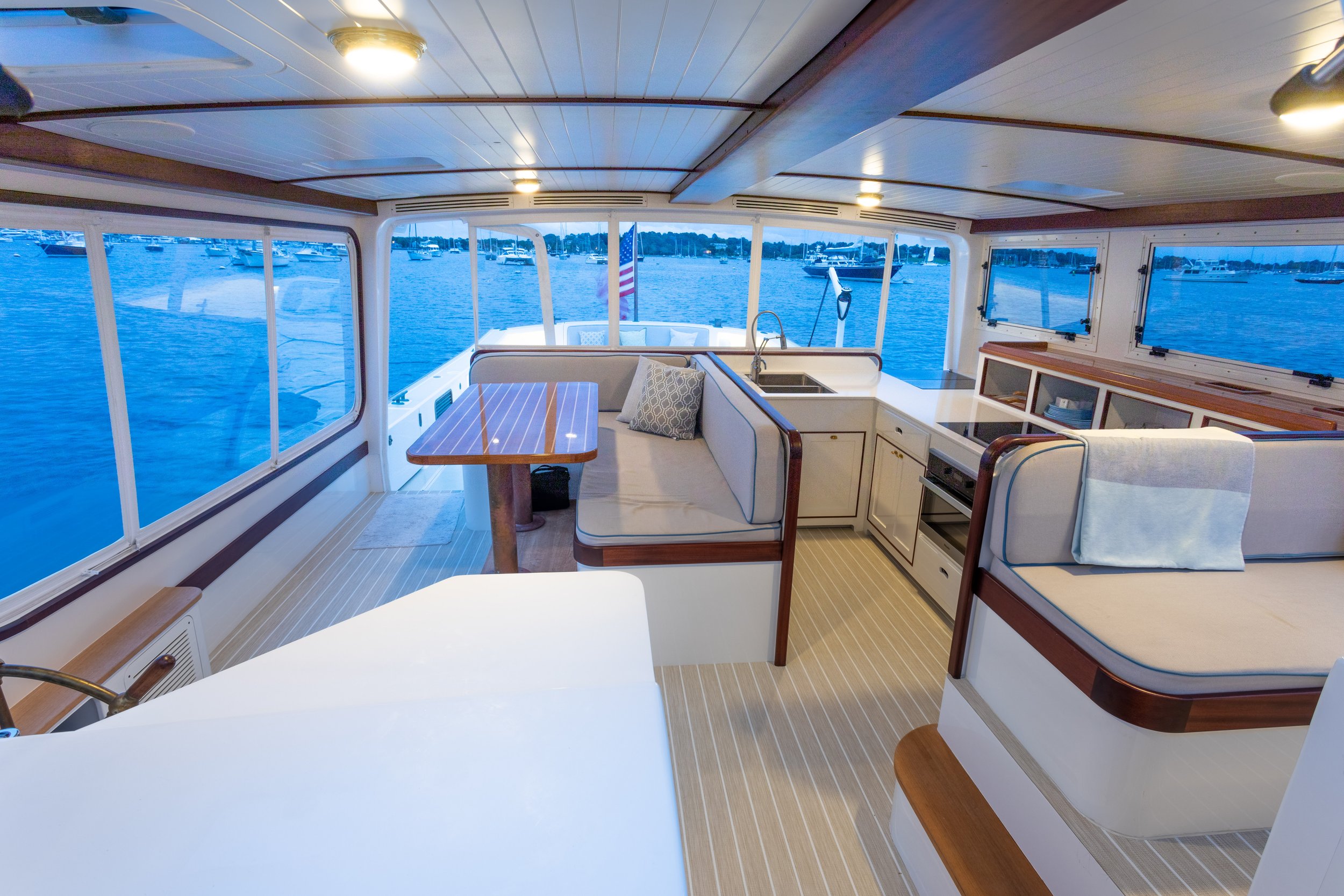 MR54' Pretti Rose — Newport Yacht Builders