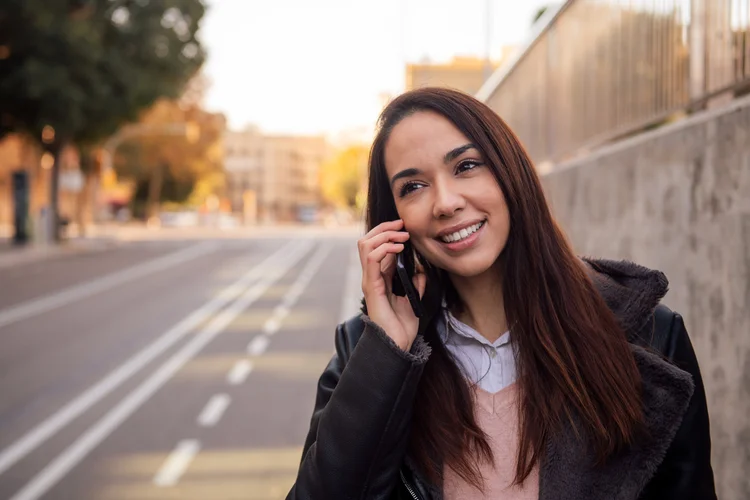 IVA vs. IVR: What's the difference, and which one should you use ...