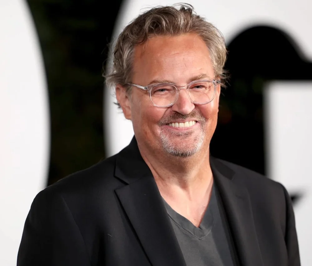 I Didn’t Know Matthew Perry Yet I’m Grieving — Michele DeVille