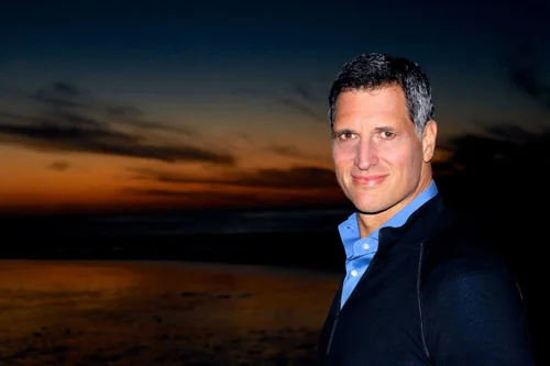 BIO — Douglas Abrams