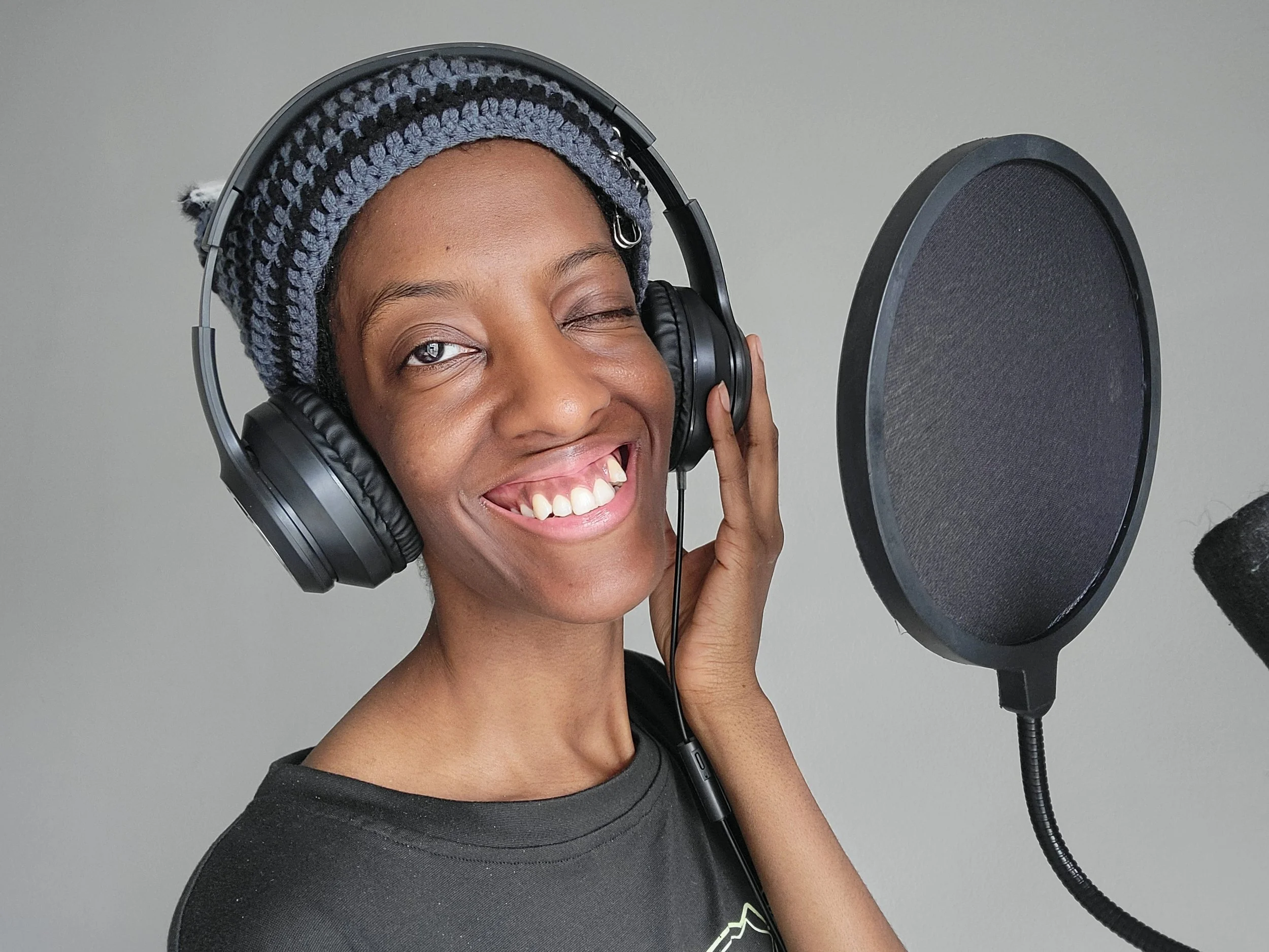Black Girl Voice Actor - Hayley Armstrong (Smooth)