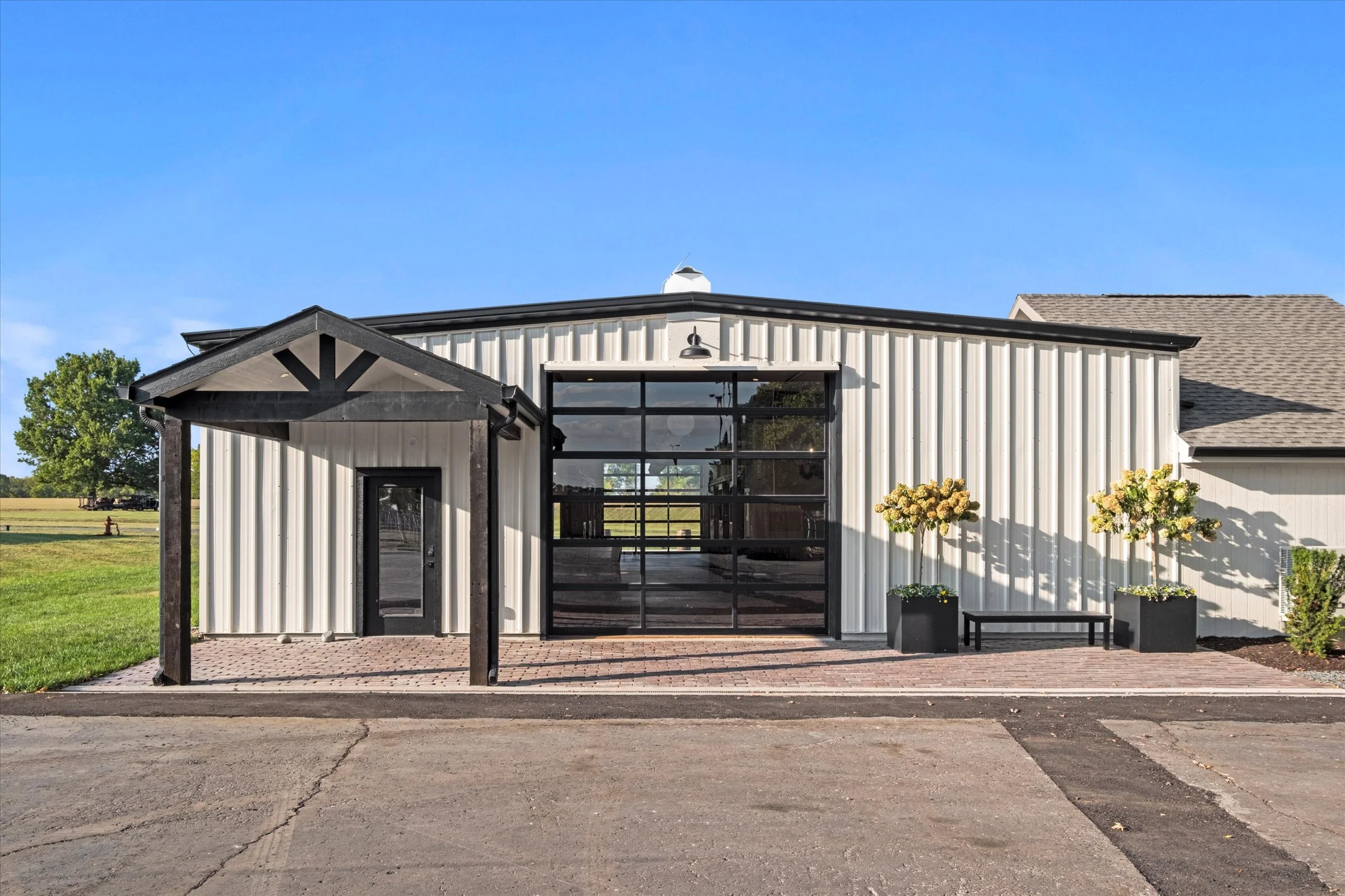 Blue Cedar Landing | Event Venue with Accommodation Near Kansas City ...