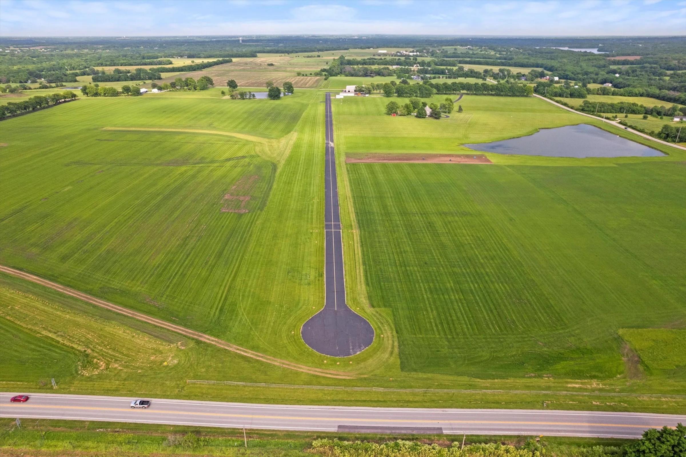 Blue Cedar Landing | Event Venue with Accommodation Near Kansas City ...