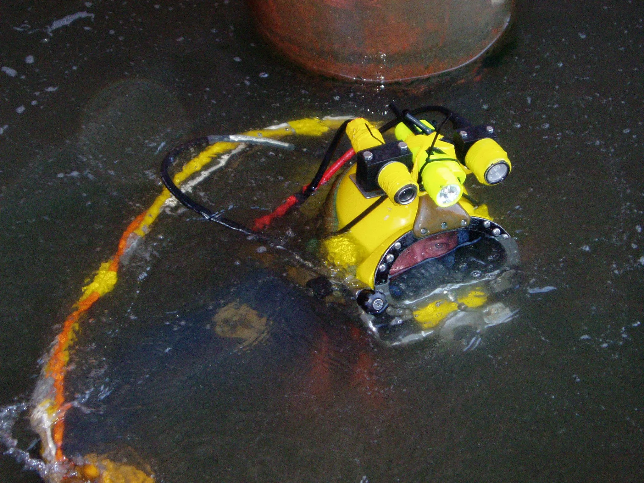 Diving services | Falmouth Divers Ltd