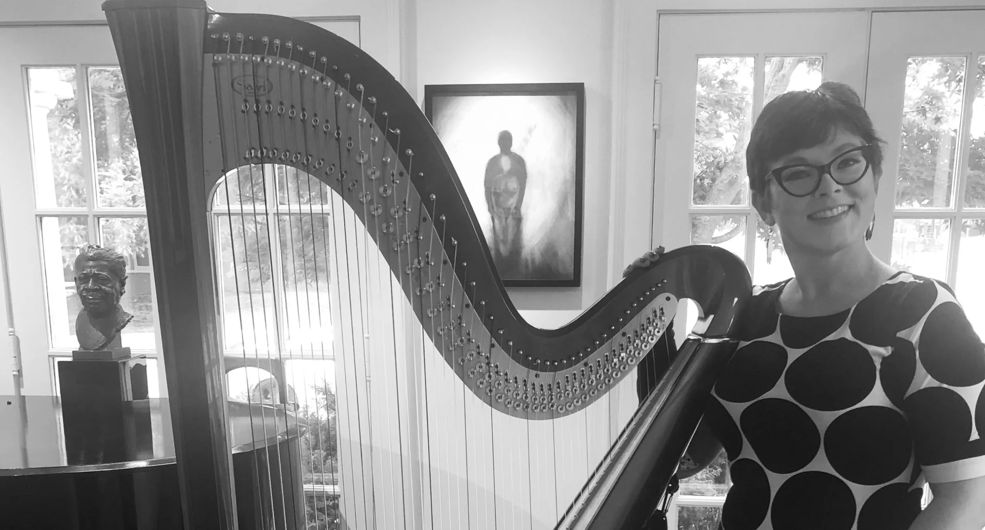 Harp for the modern era, in a modern way, with a classical ...