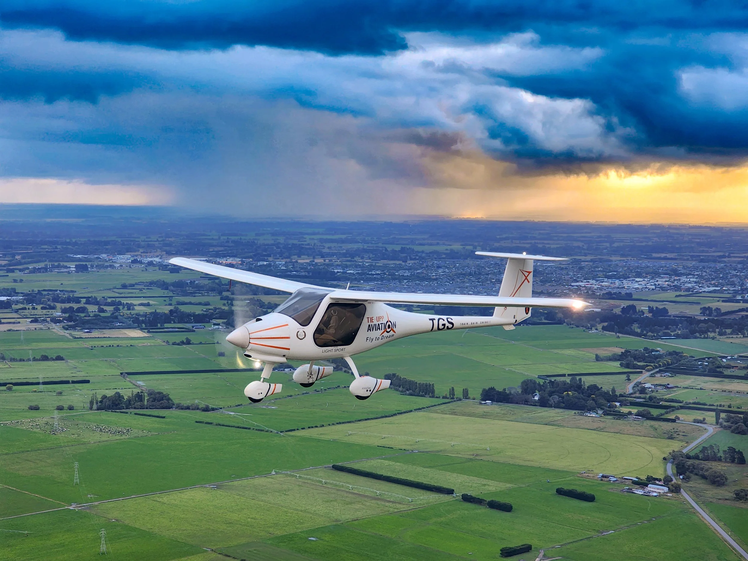 Tie-Upp Aviation