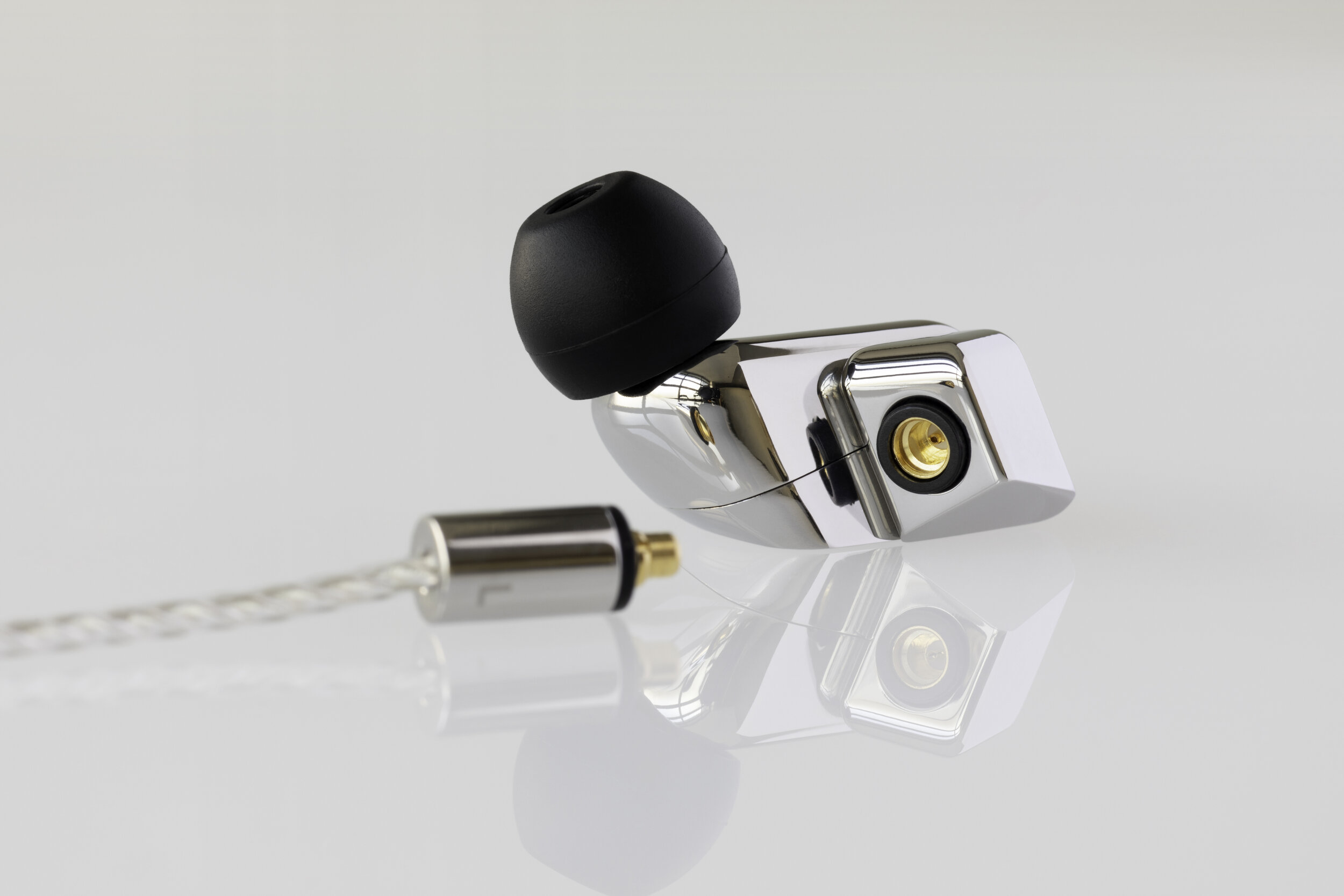 Final Audio Design B2 In-Ear Monitor — Earphone & Headphone Specialty ...