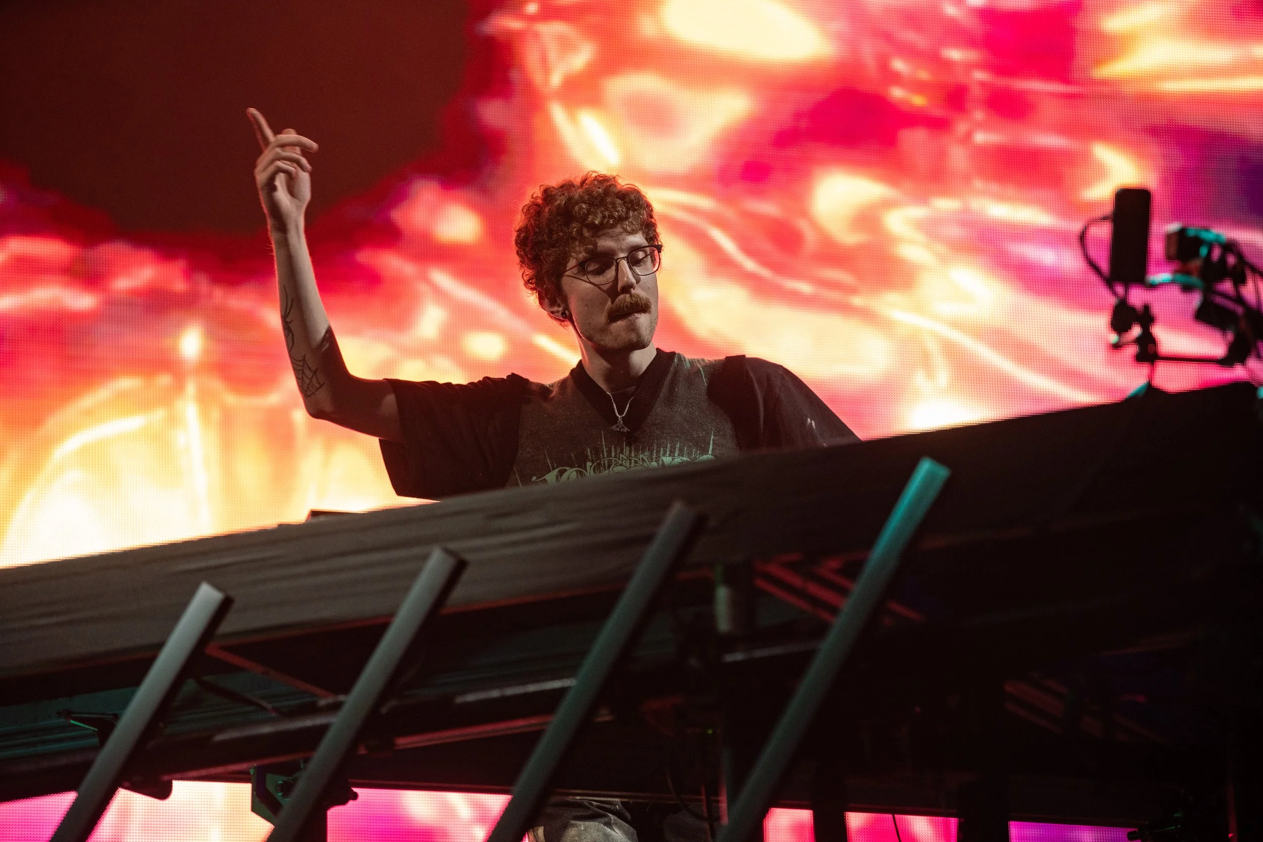 GALLERY: Two Friends - Boston, MA (4/27/24) — Noisescape Magazine