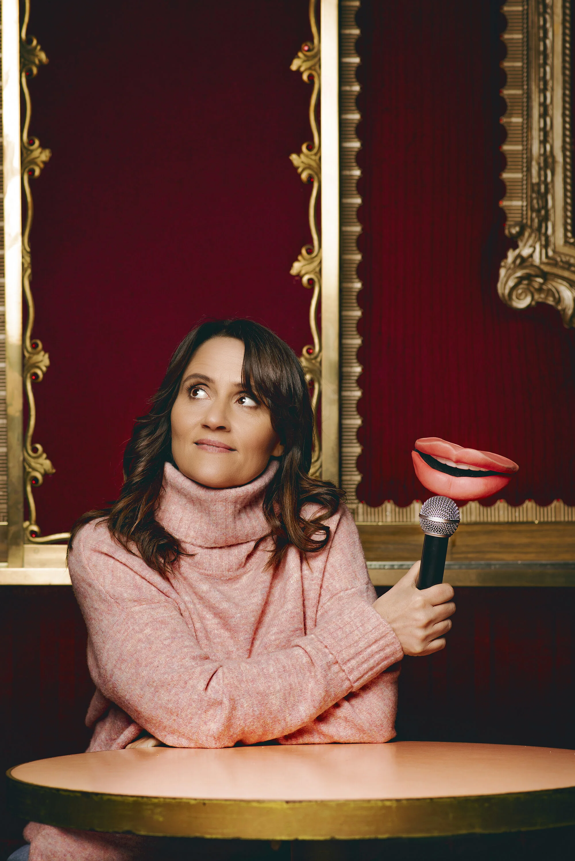 Nina Conti on tour