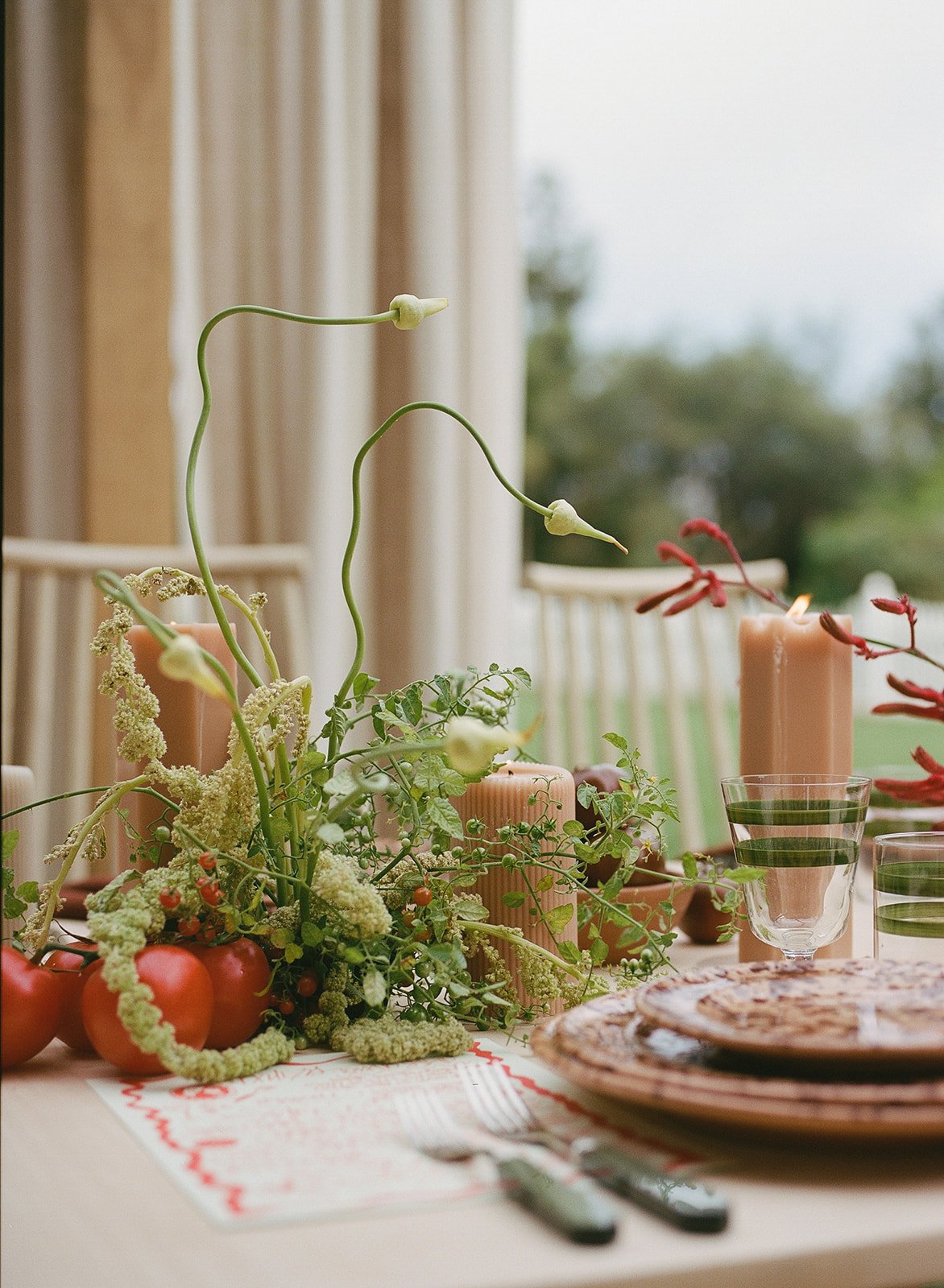 Gratitude Dinner with Tomato-Inspired Floral Design — MIHO