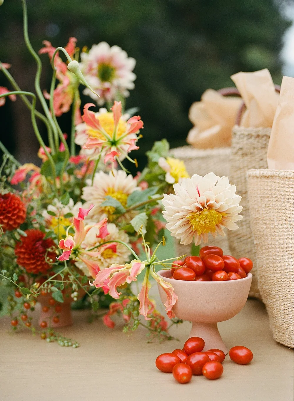 Gratitude Dinner with Tomato-Inspired Floral Design — MIHO