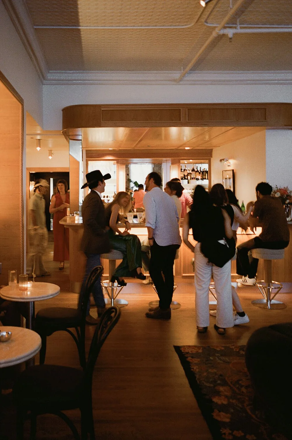 Le Lounge — NO VACANCY
