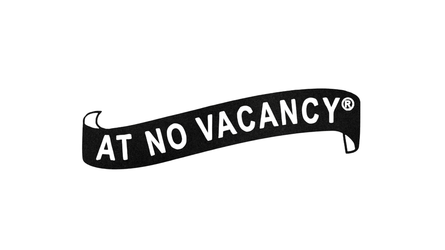 Le Lounge — NO VACANCY