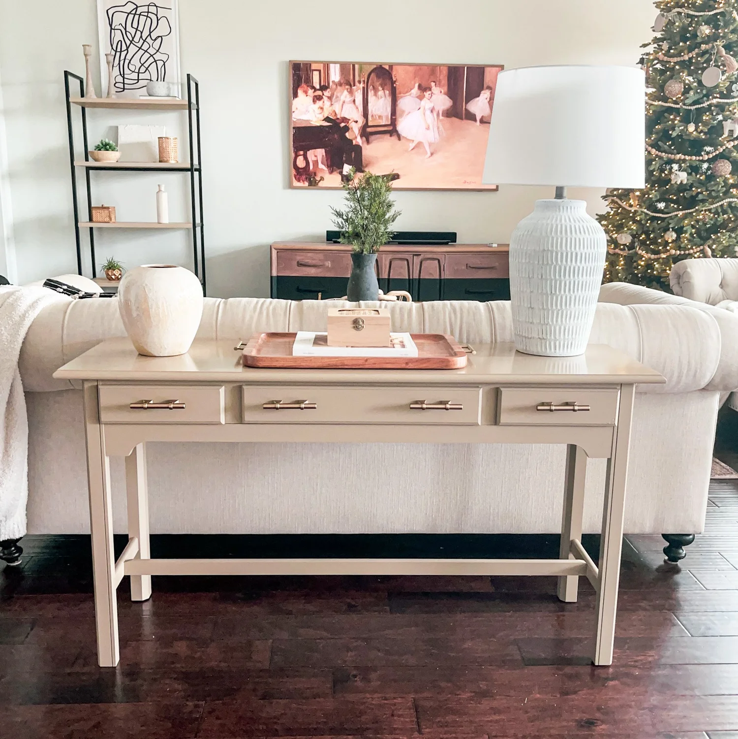 A Beginner-Friendly Furniture Makeover with Beyond Paint — prettydistressed