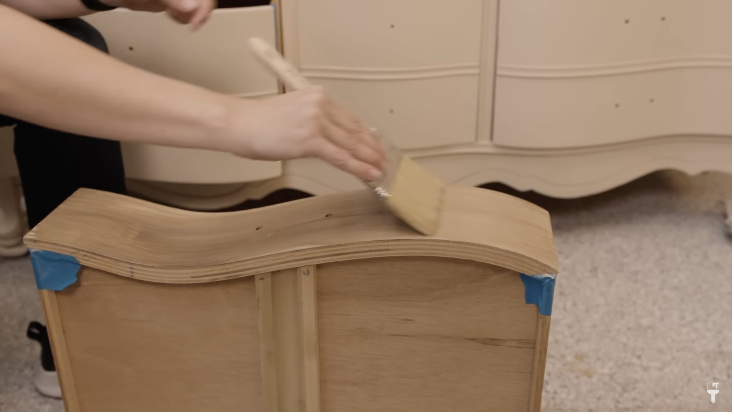 How to Paint Faux Wood Grain: French Provincial Dresser Makeover ...