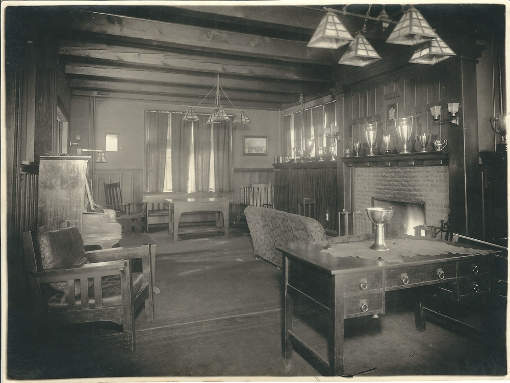 House Photos — Delta Upsilon