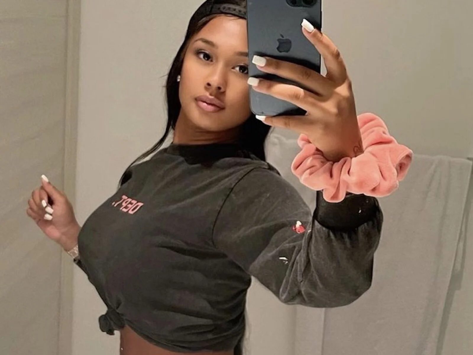 Tekashi 6ix9ine's bae Jade is proud-proud of not having a job — Attack ...