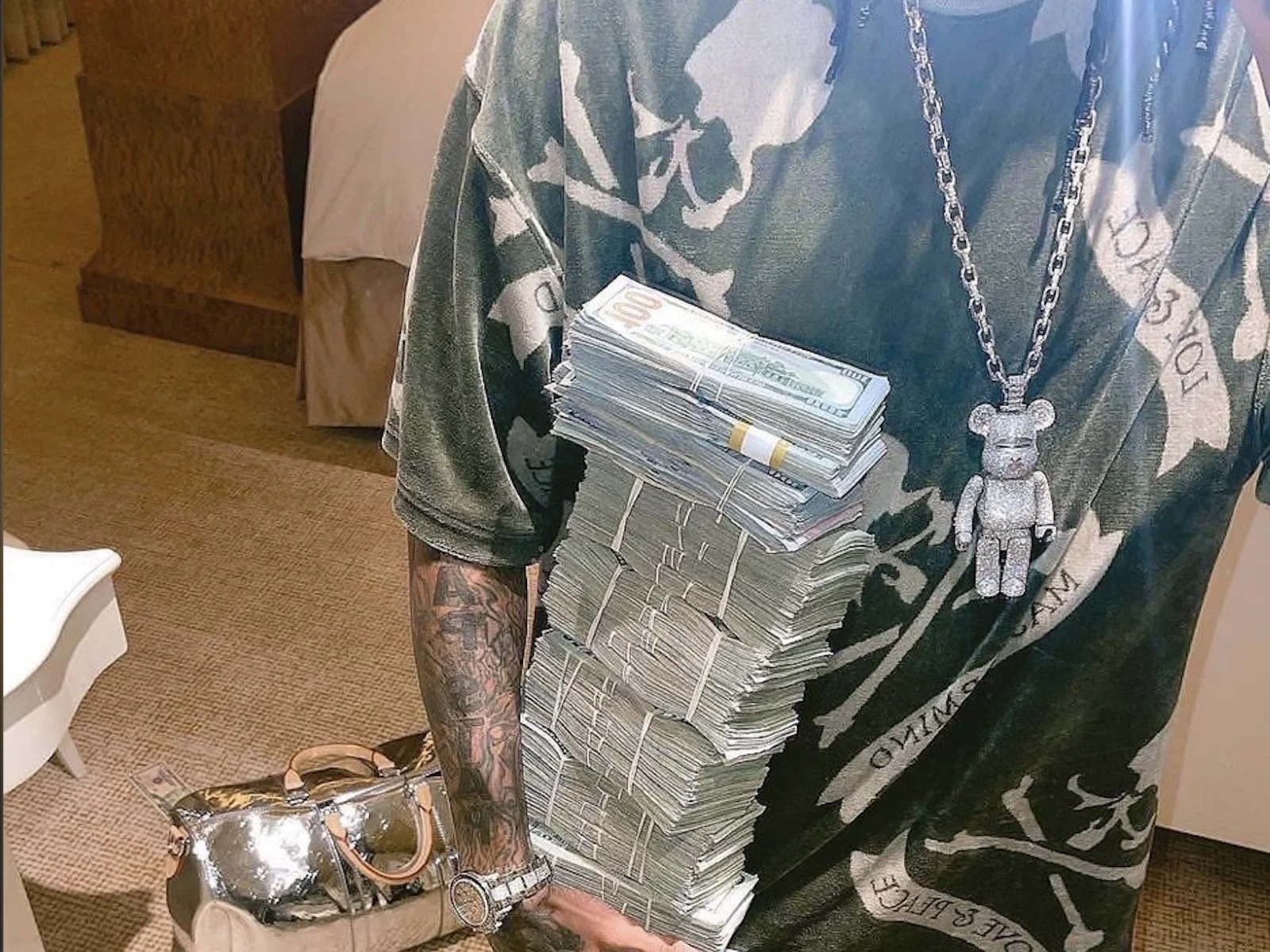 Tyga's selfie flexing is all about his wealth — Attack The Culture
