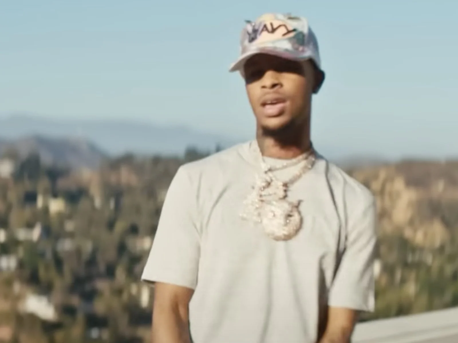 Toosii's 'Lonely' but confident in his new music video — Attack The Culture