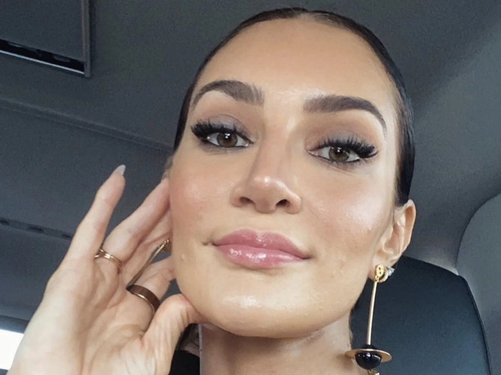 Drake's former bae Sophie Brussaux is Aquawoman vibes in her bikini ...