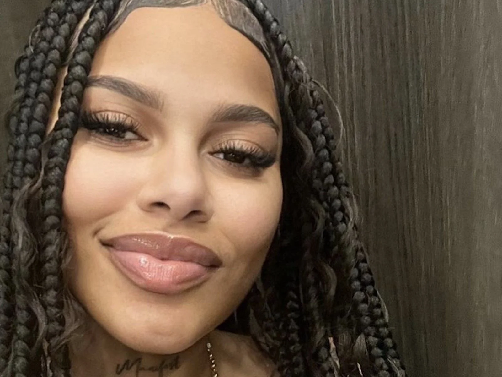 Mellow Rackz: It's all smiles for the Friday flexing — Attack The Culture