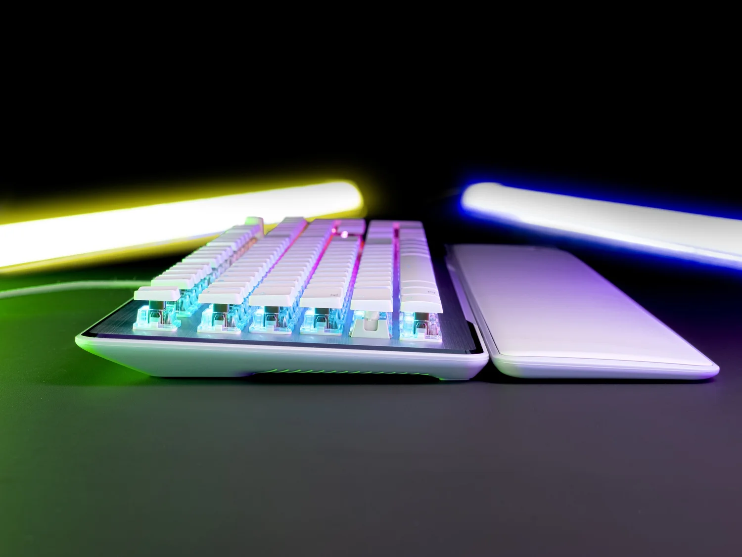 ROCCAT: The Vulcan II Mechanical Gaming Keyboard has arrived, too ...