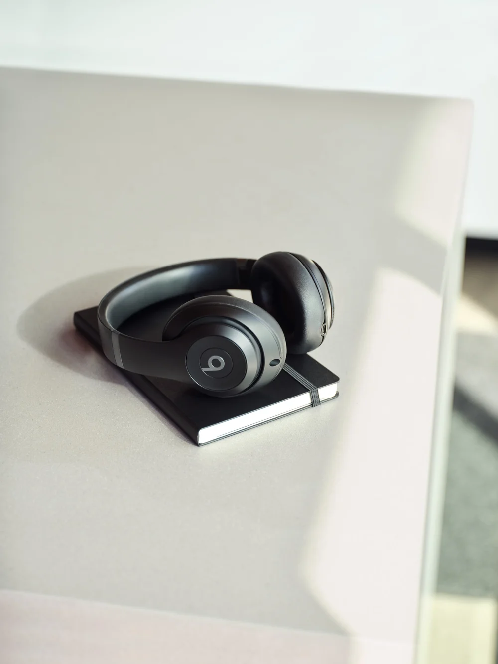 Beats: Dr. Dre's iconic headset celebrates 15 years with the 'Still ...