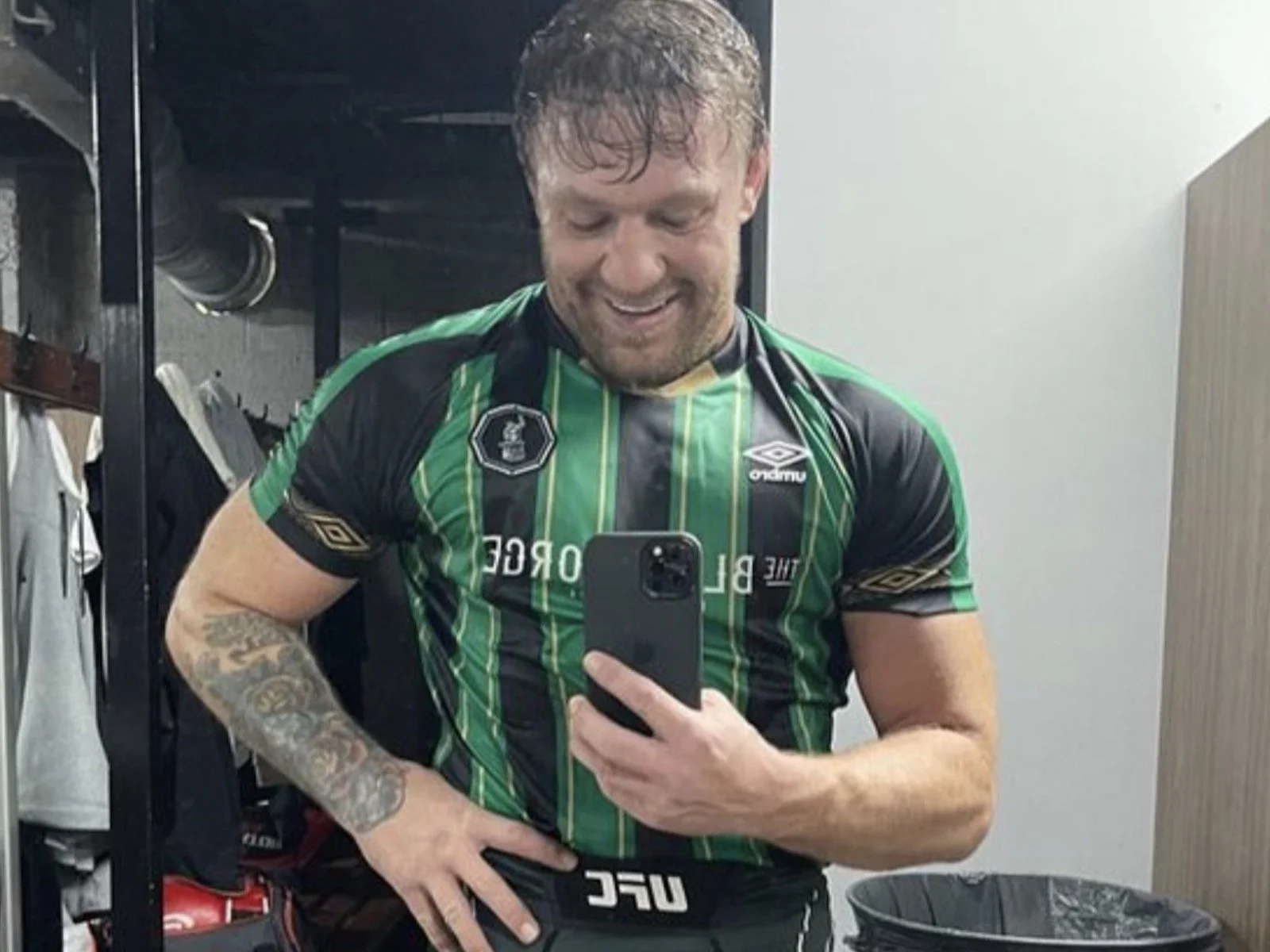 Conor McGregor: It's big mirror flexing for the Irish prized fighter ...