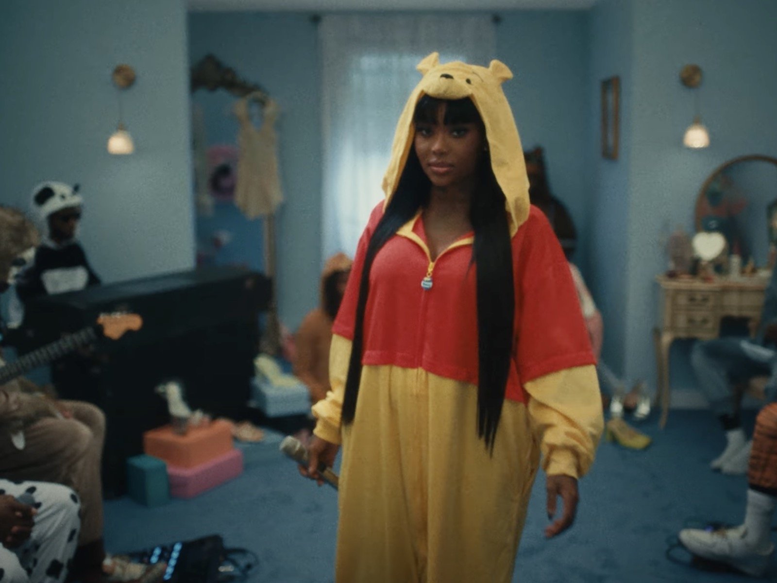 Summer Walker: The R&B crooner delivers with her new 'Girls Need Love ...