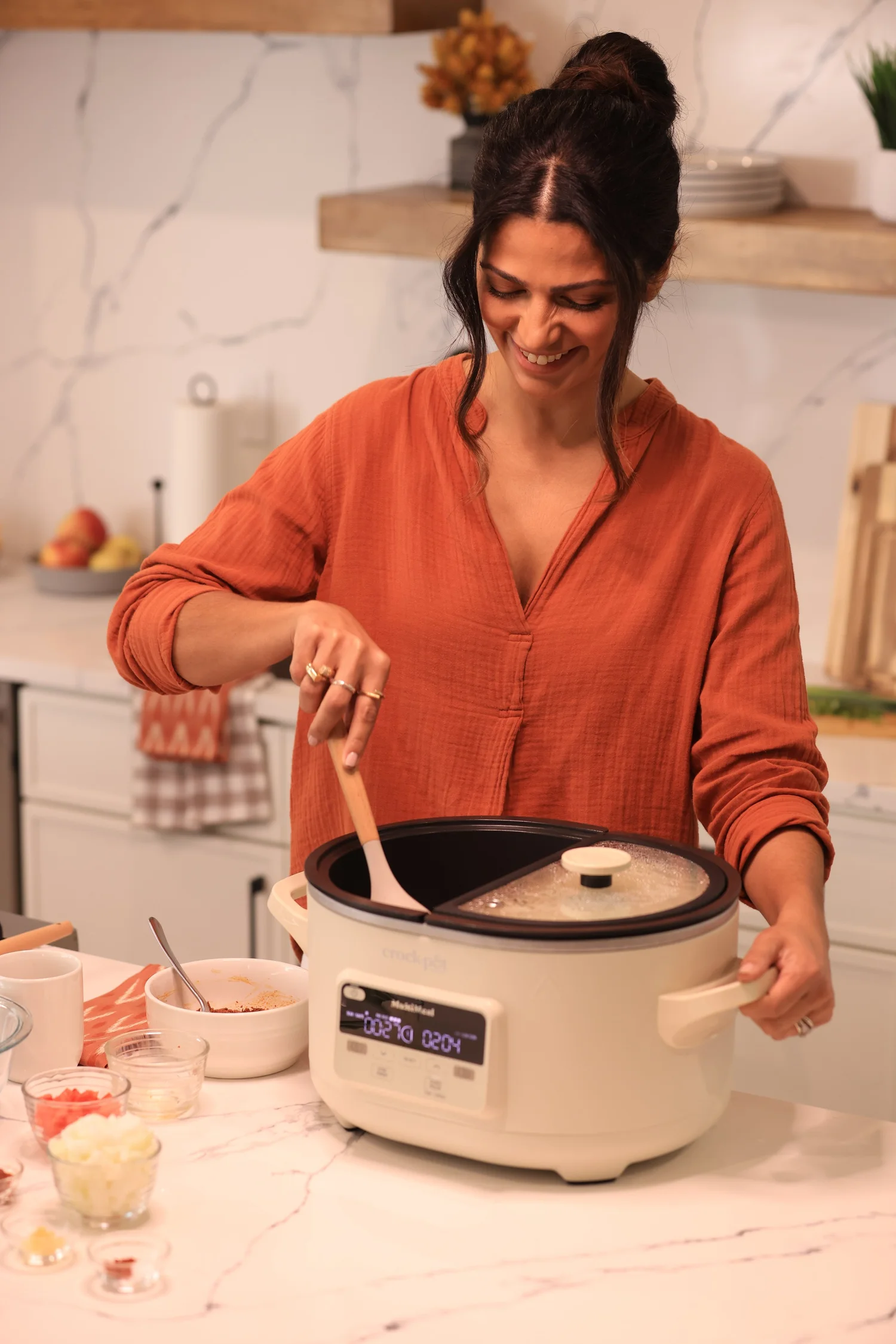 Crock-Pot: The stunner Camila Alves McConaughey is whipping up game day ...