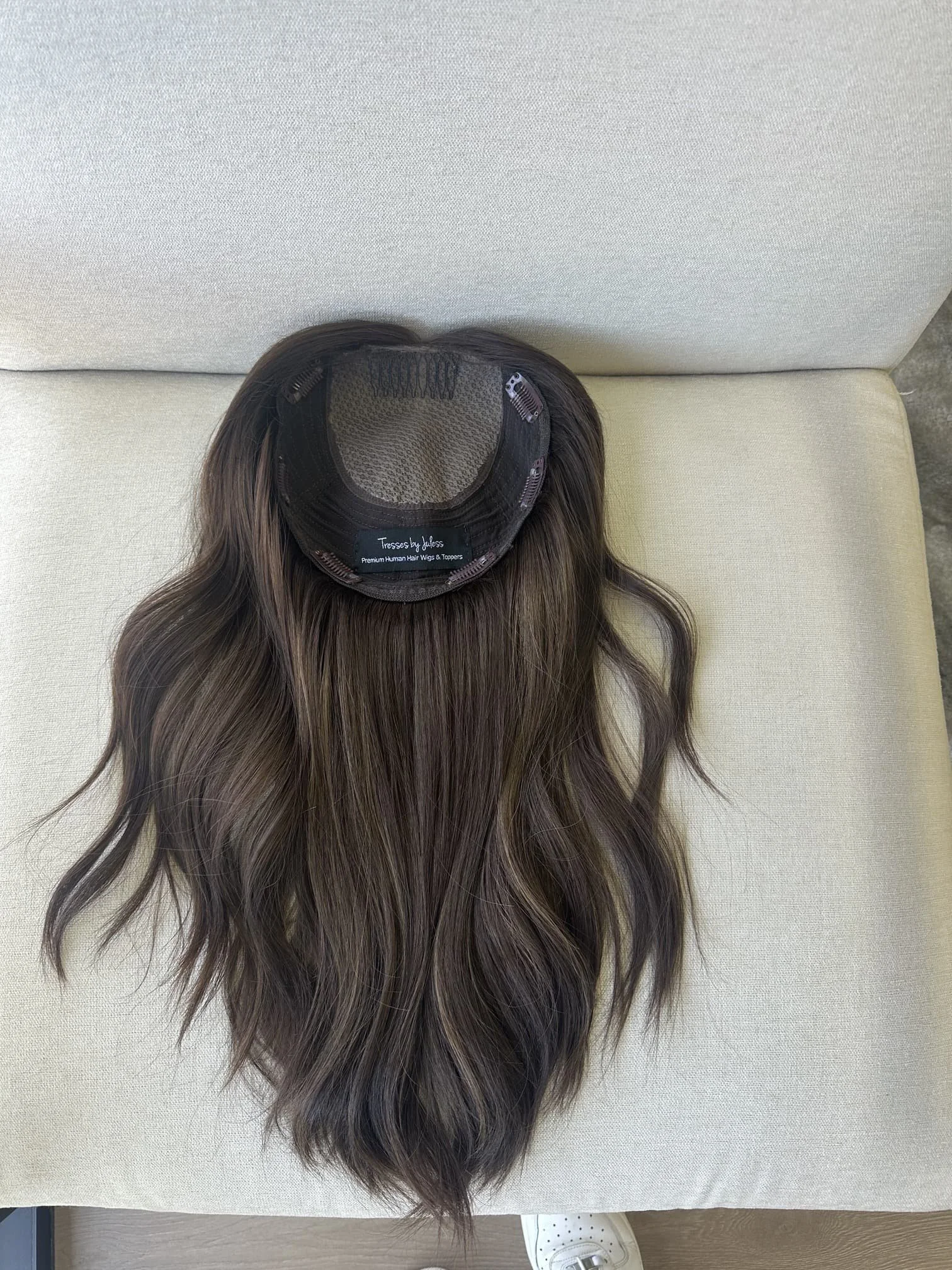 California's Finest Hair Toppers: Where Style Meets Quality