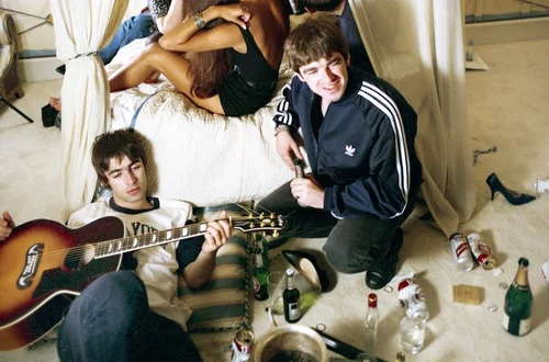 A 30 años de “Definitely Maybe”: el primer álbum de Oasis — Pop Generation