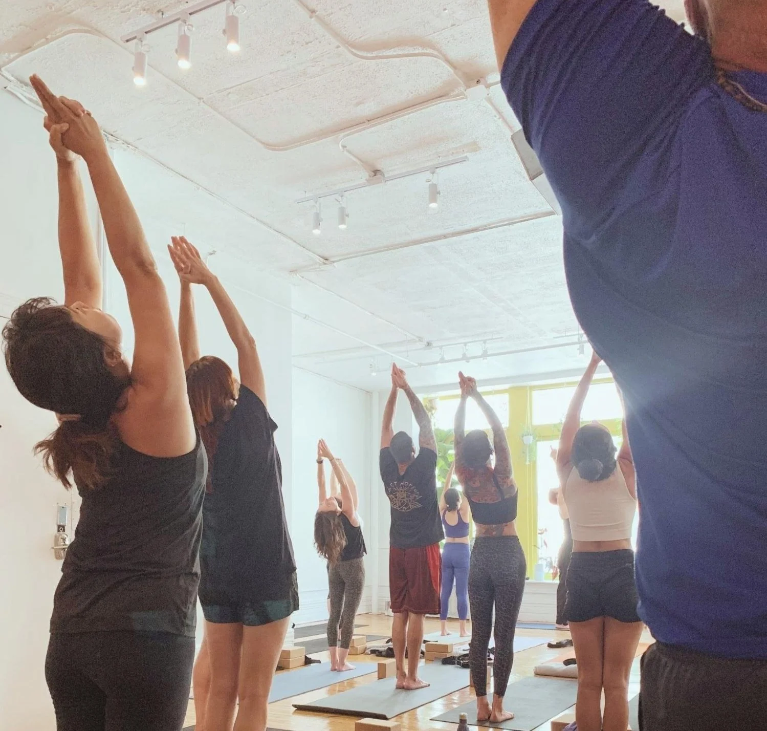 Center Yoga