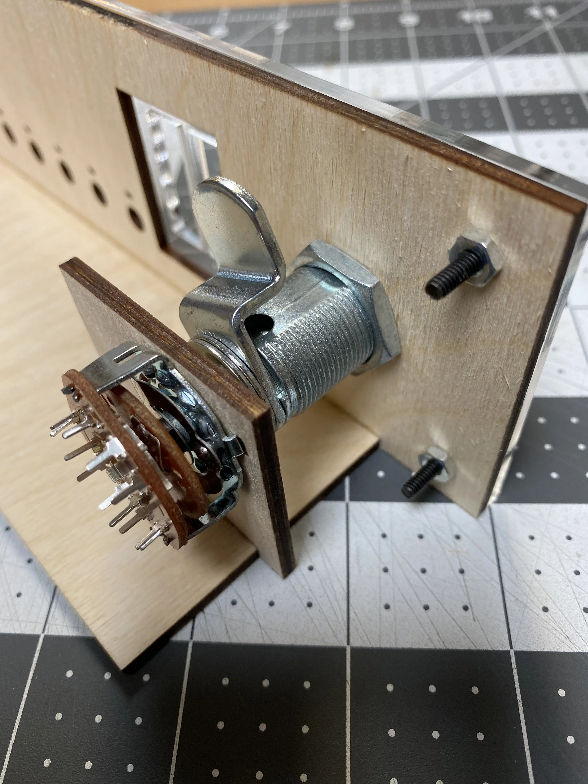 Building the TPC C172 flightsim switch panel — The Pilot Club