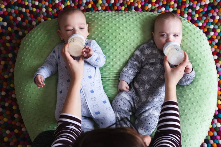 Combination Feeding Your Twins - How to Make it Work for Your Family ...