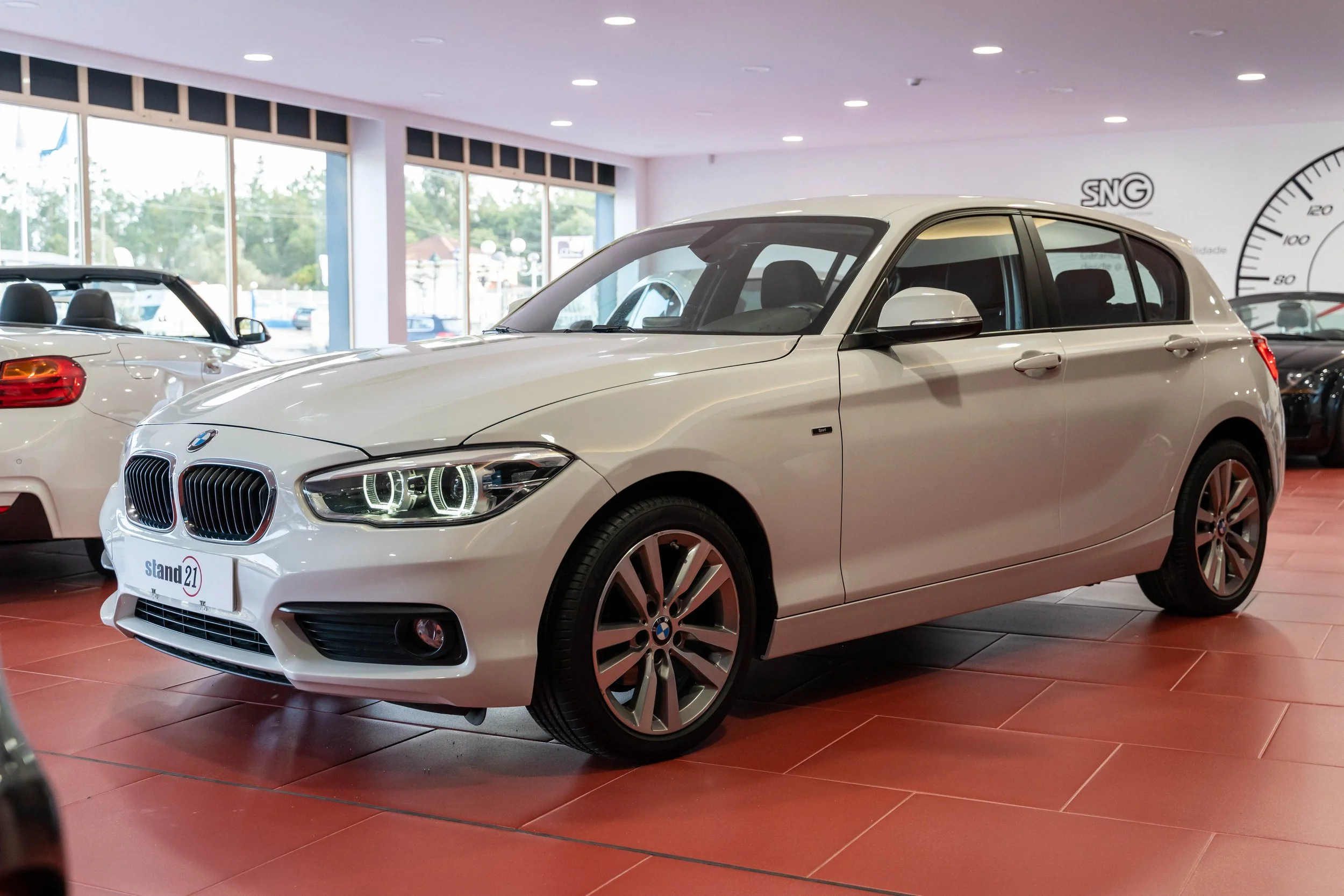 BMW 116 D EDynamics Line Sport — Stand 21