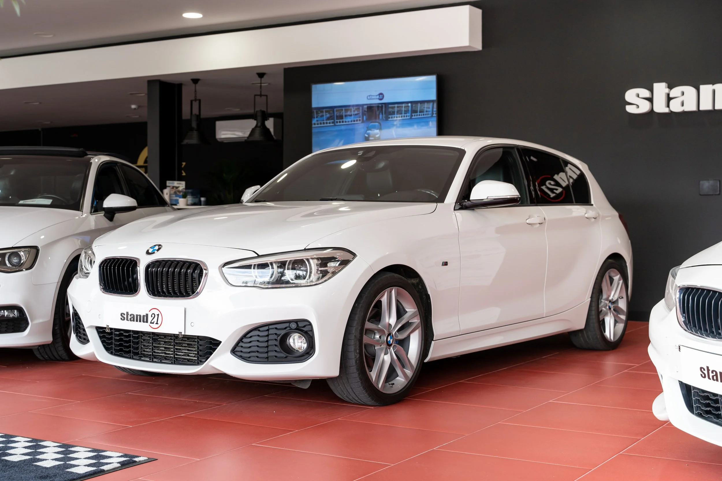 BMW 116d pack M — Stand 21