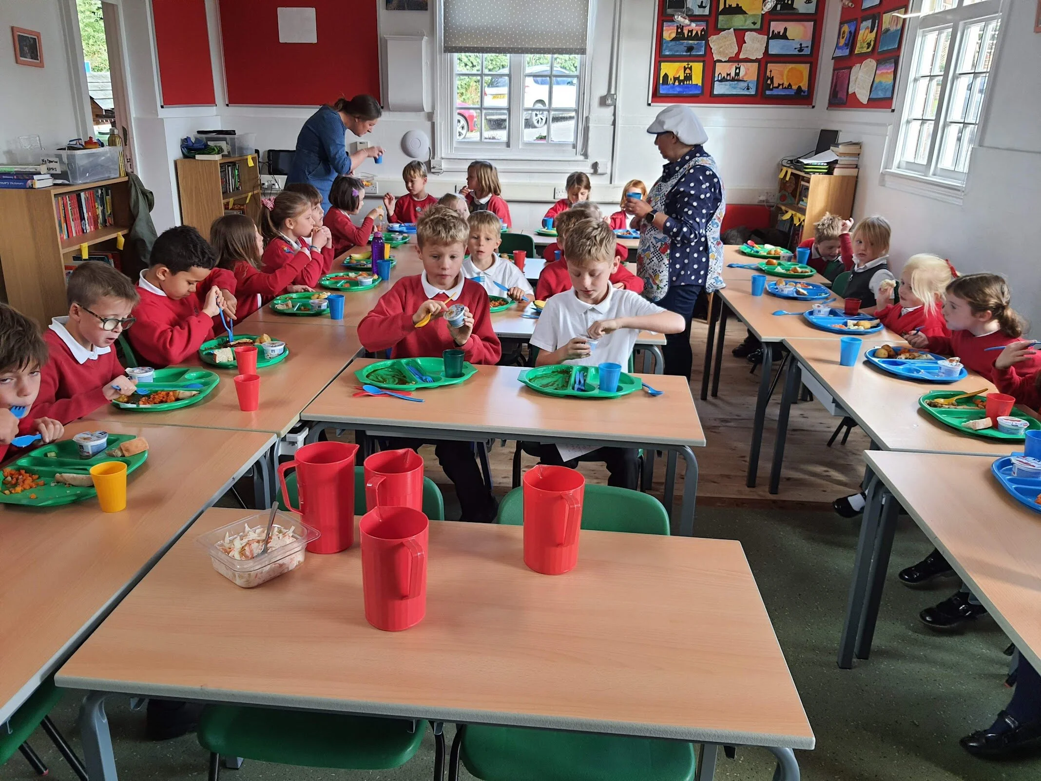 School Lunches — MUGGINGTON PRIMARY SCHOOL